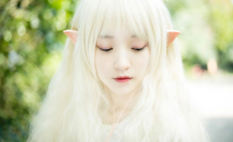 These Cute Earbuds Will Turn You into a Real-Life Elf