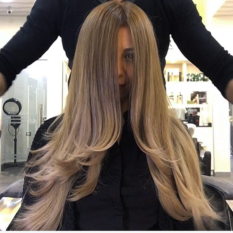 Hair-Stylist Uses Nutella and Condensed Milk to Dye Woman's Hair