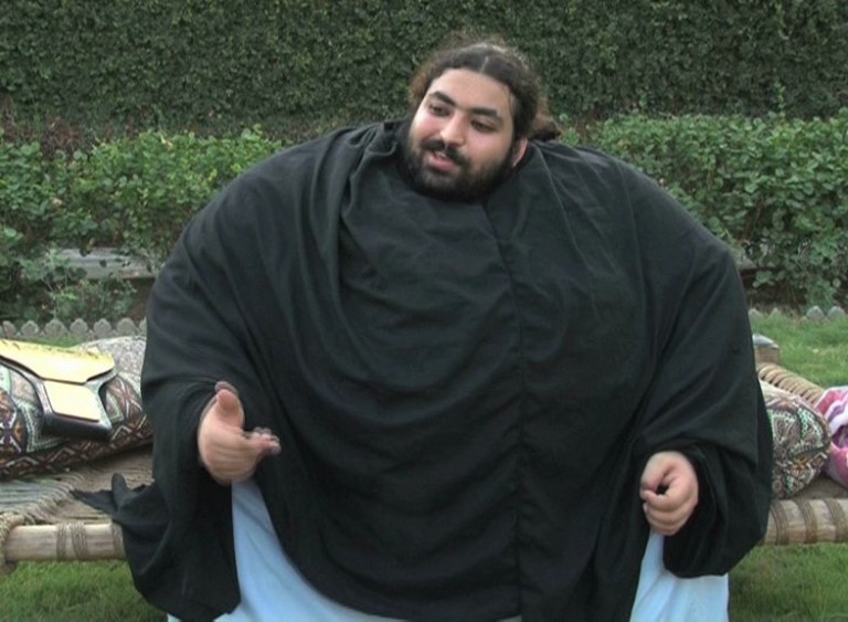 436-Kilogram Pakistani Hulk Claims to Be World's Strongest Man