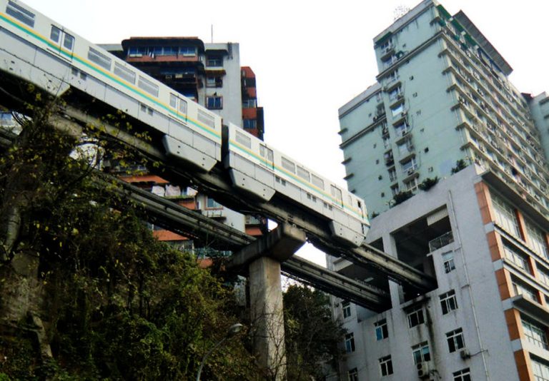 Crowded Chinese City Has Train Passing Straight Through 19-Floor ...