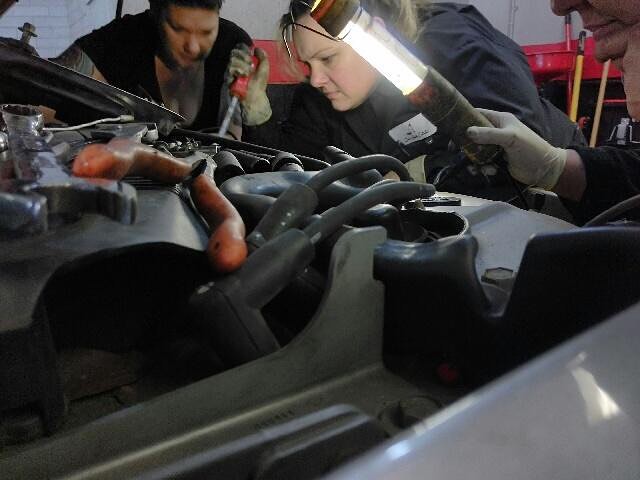 Meet the Female Mechanic Challenging the Male-Dominated Auto Repair ...
