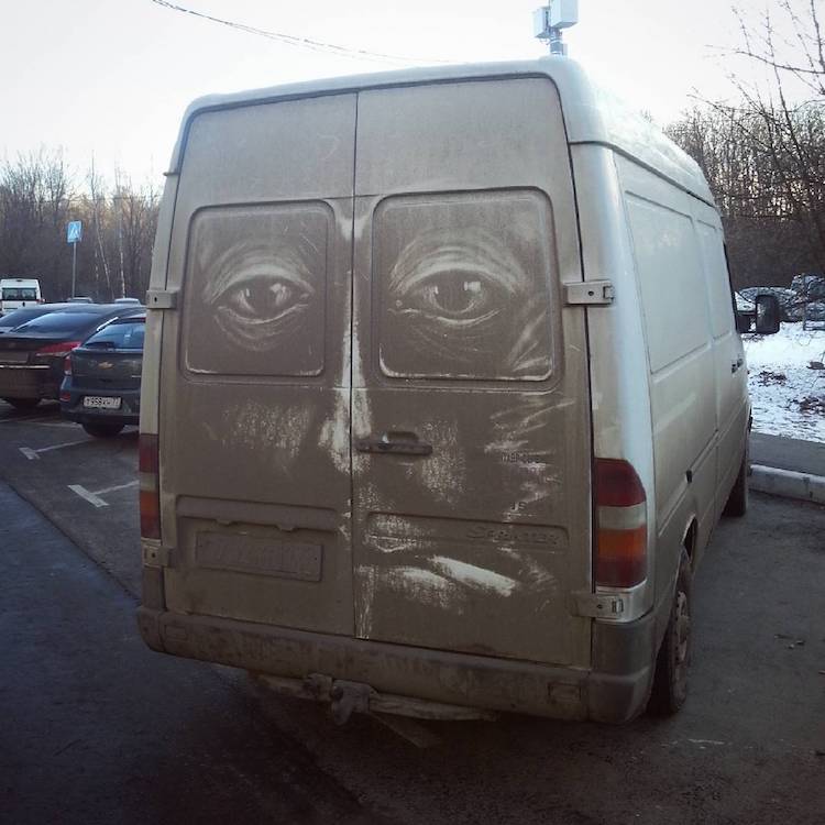 Russian Illustrator Turns Filthy Cars in Moscow into Mobile Works of Art