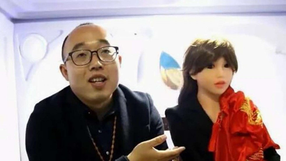 Artificial Intelligence Engineer Builds Himself a Robot Wife