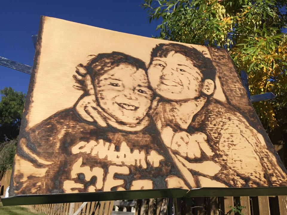 Artist Paints with the Sun Using Magnifying Glass as His Brush