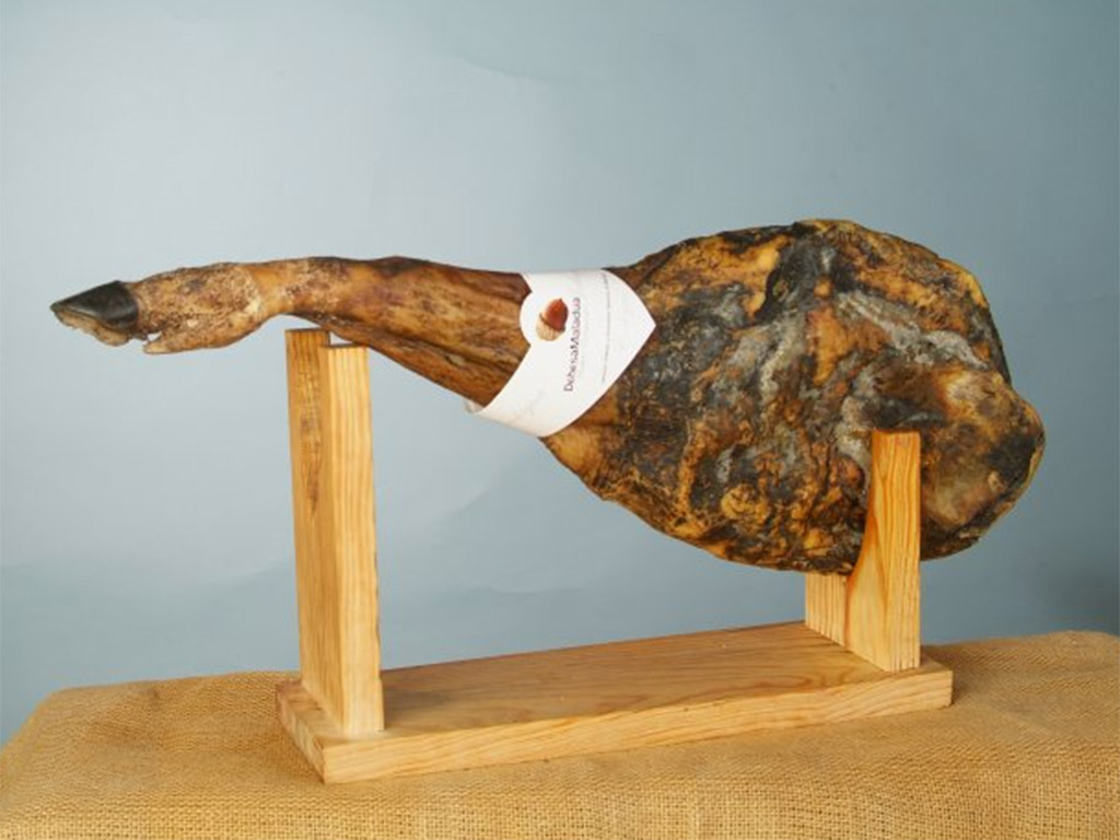 Farmer Produces the World's Best and Most Expensive Ham