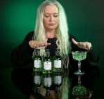 Spooky Gin Cursed by Real Witch Is the Perfect Halloween Drink