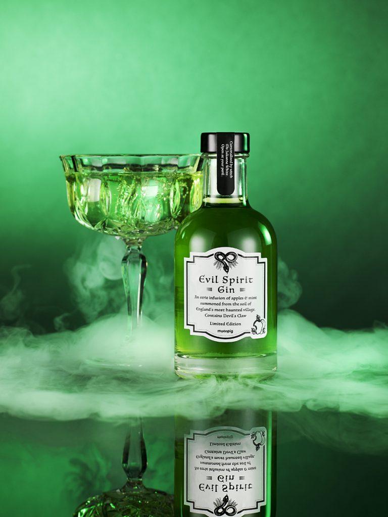 Spooky Gin Cursed by Real Witch Is the Perfect Halloween Drink