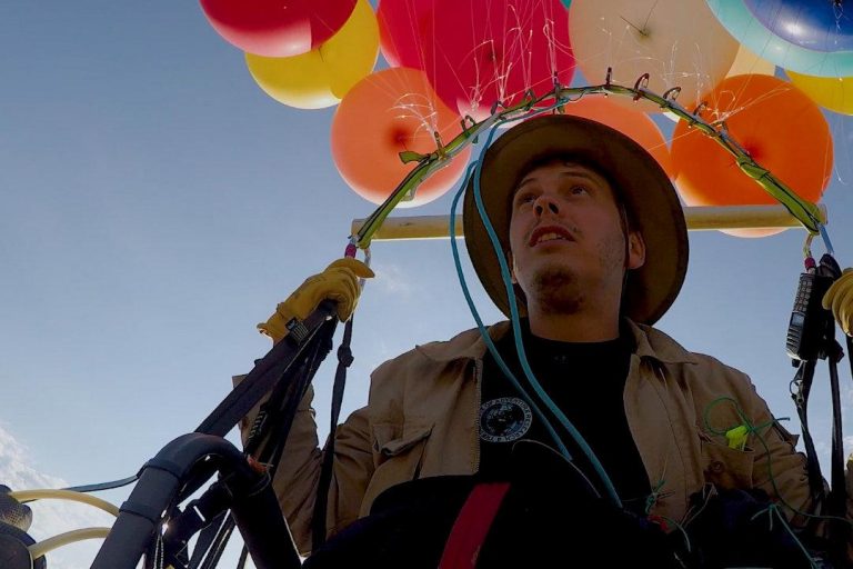Guy Flies 25 Km Tied to 100 Helium Balloons in Real-Life "UP" Journey