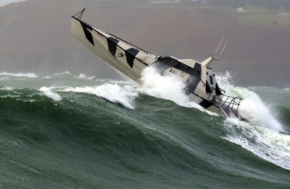 Thunder Child - An Innovative Boat That Is Impossible to Capsize