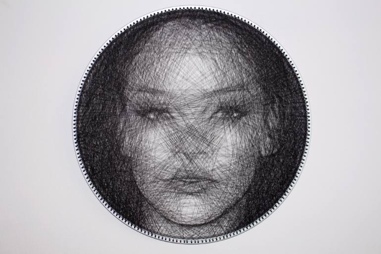 Artist Creates Amazing 'Web Portraits' Using a Single Sewing Thread