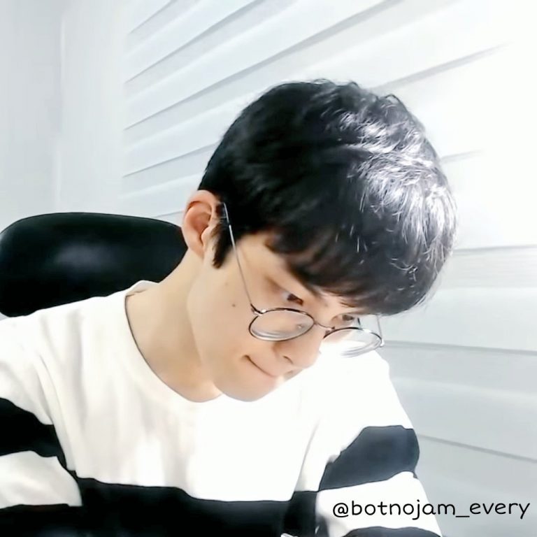 Teen Finds YouTube Success by Filming Himself Studying for Hours in Silence