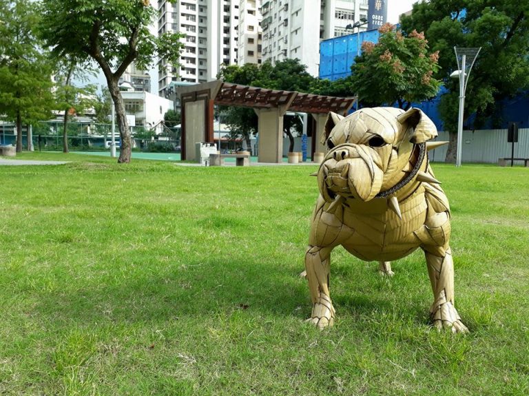 Taiwanese Artist Creates the Most Amazing Cardboard Sculptures