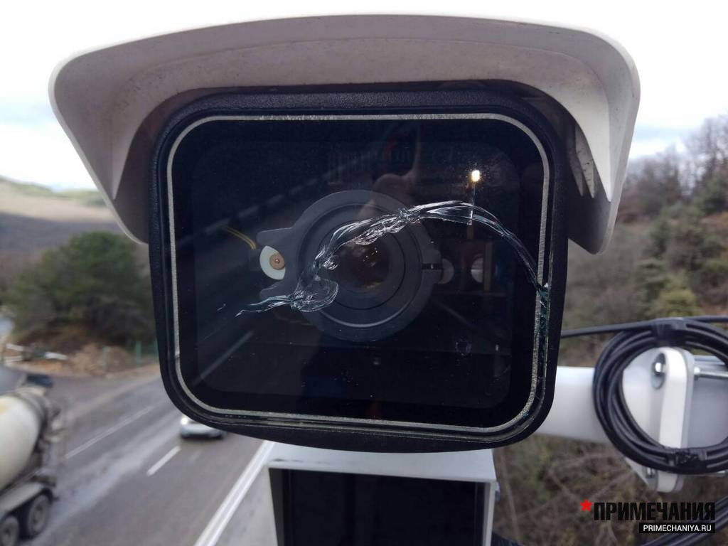 Russian City Declares War on Stationary Speed Cameras