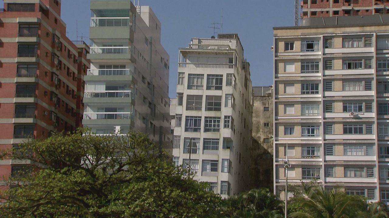 Giant Dominoes - The Tilted Apartment Buildings of Santos
