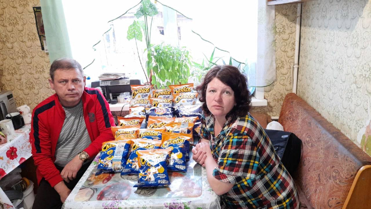 Underprivileged Russian Families Receive Bags of Cheetos as Food Aid