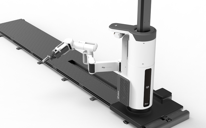 Japanese Convenience Stores Introduce AI-Powered Shelf-Stocking Robots