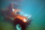 Toyota Land Cruiser Drives 7 Km Underwater, Sets New World Record