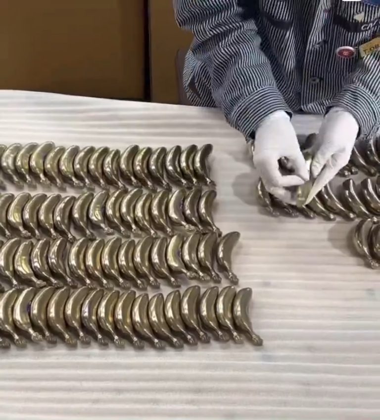 Japan’s Wacky Banana Hammers Are Taking Over Taiwan