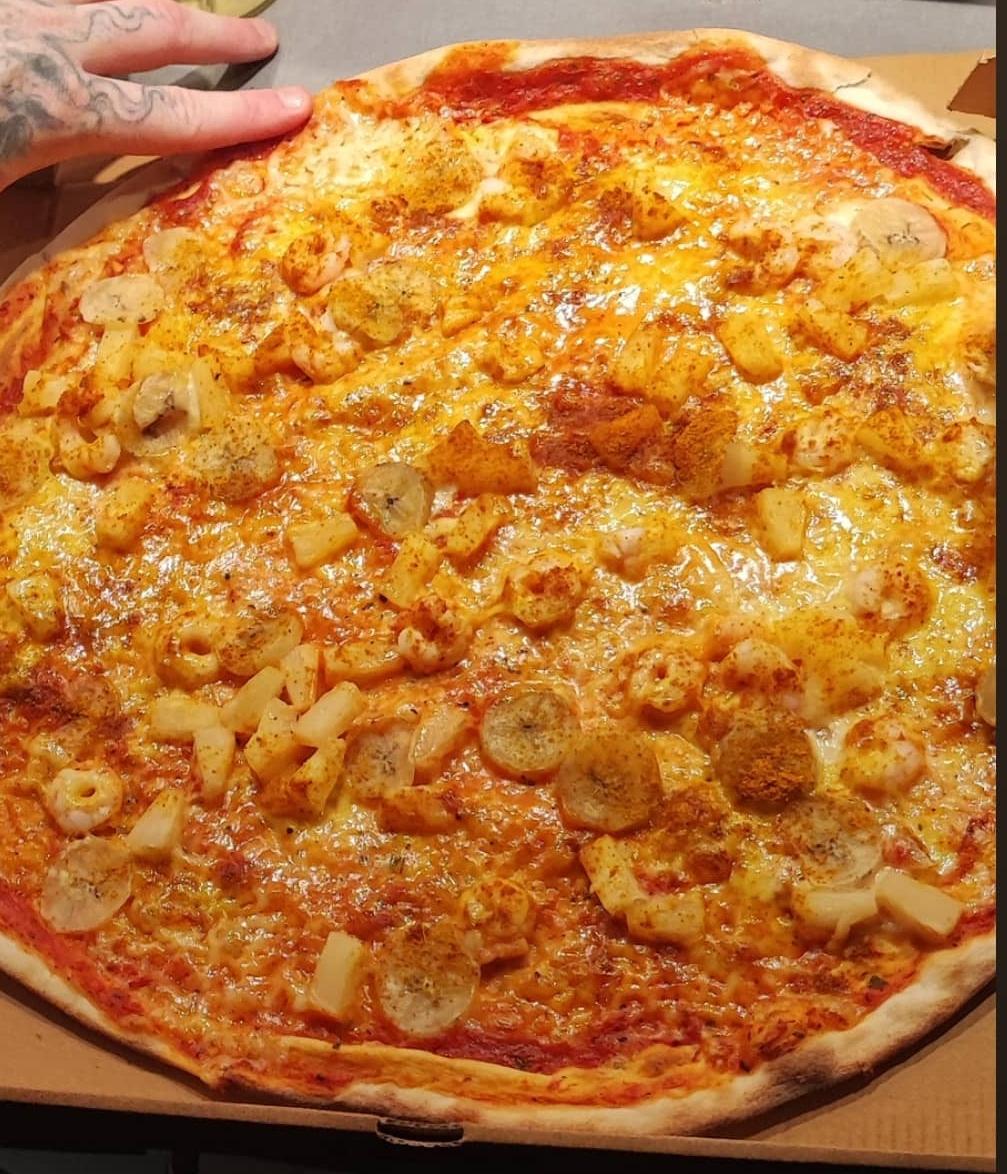 Sweden’s Banana-Topped Pizza Puts Hawaiian Pizza to Shame