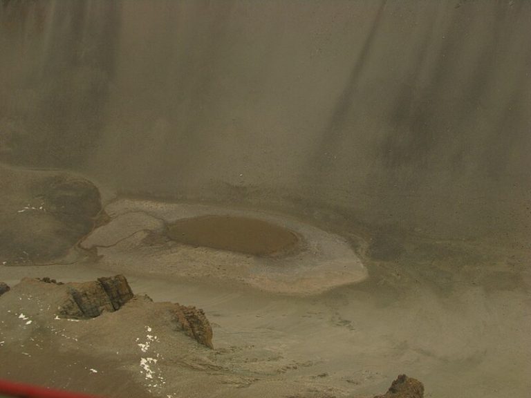 World’s Saltiest Body of Water Is So Salty It Doesn’t Freeze at -50 ...