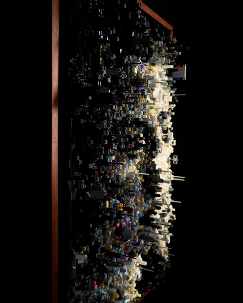 The Three-Dimensional LEGO Portraits of Gerardo Pontiérr