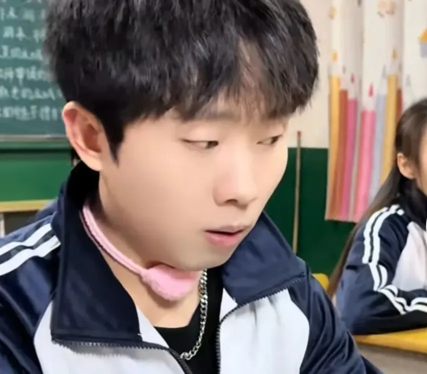 Chinese Influencer Sparks Adam’s Apple Cover Craze