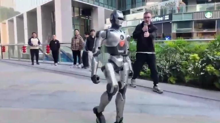 New Humanoid Robot Stuns Internet with Its Smooth Walking Ability ...