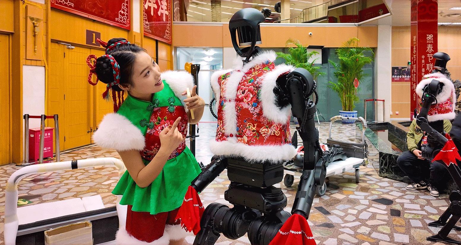 Humanoid Robot Appears to Attack Crowd at Popular Chinese Festival
