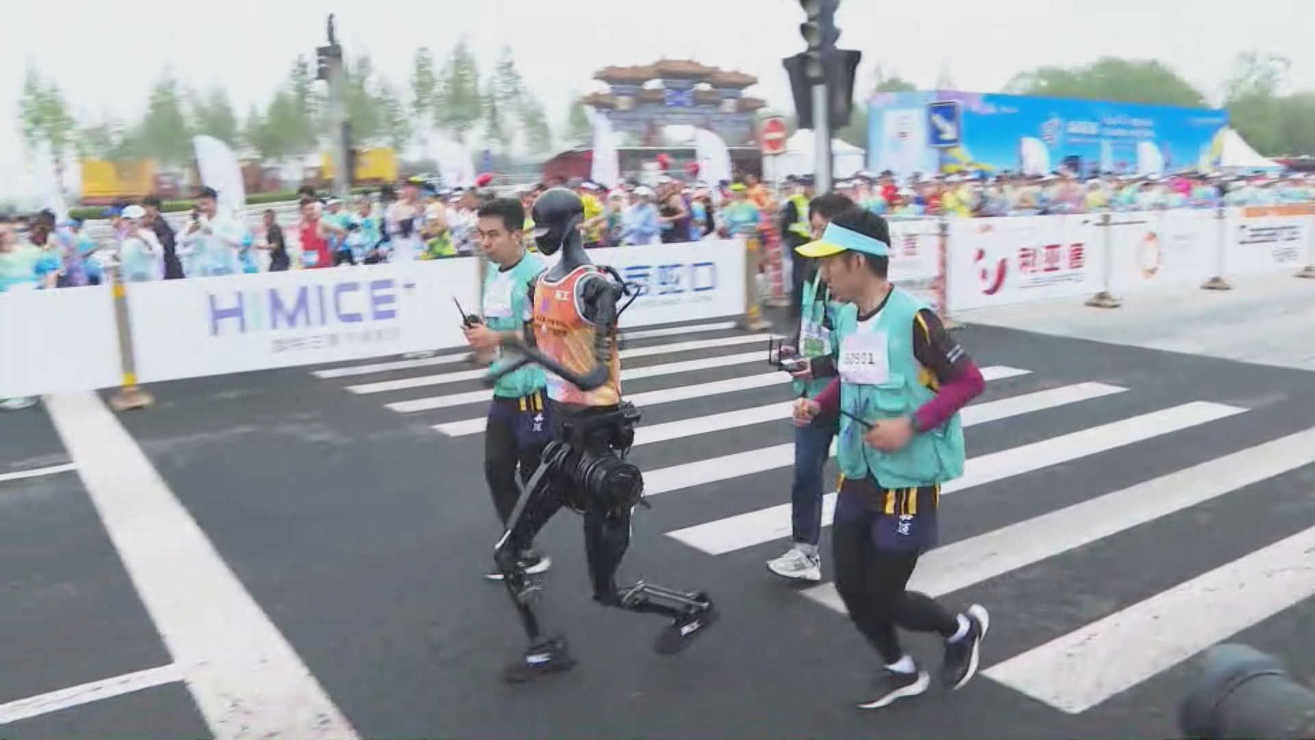 World’s First Robot Half-Marathon Proves Humanoid Robots Have a Long ...