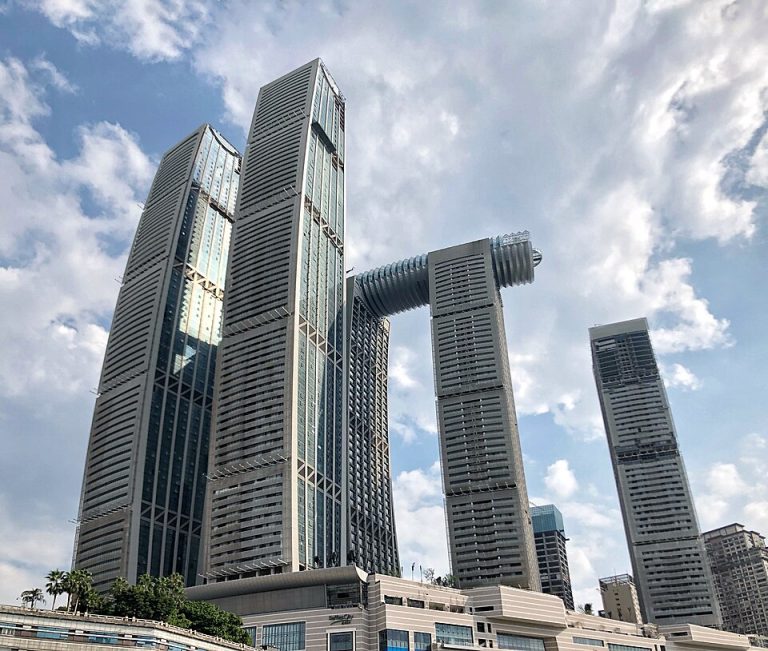China Builds Highest ‘Horizontal Skyscraper’ 250 Meters Above Ground